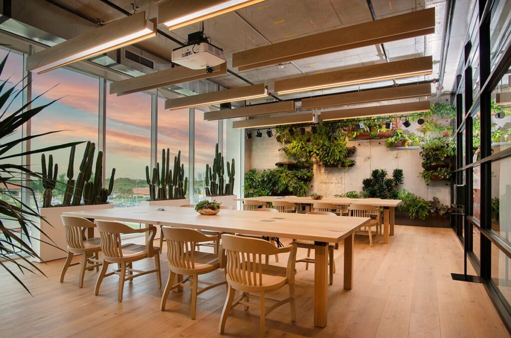 VentureX | Luxury Business Office | DeAngelis Diamond